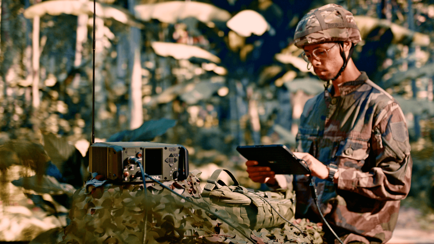 CNHF Manpack radio for operational communications – KNL
